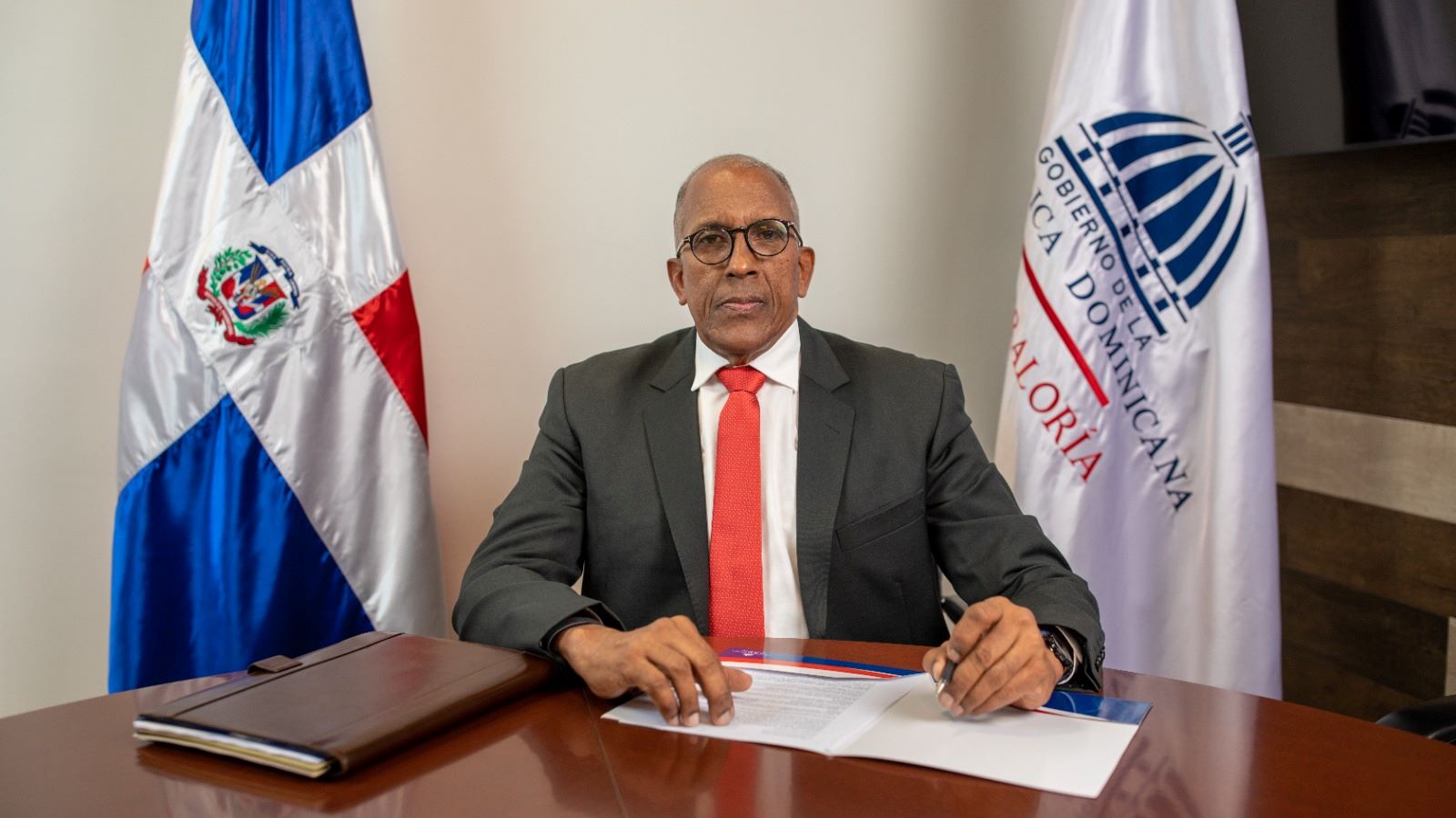 Contraloría expande accionar en mayor cantidad de instituciones estatales | Presidencia de la ...